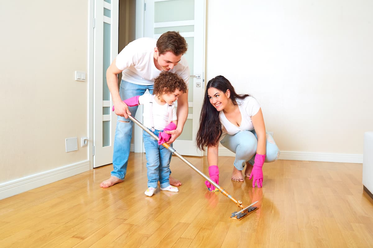 Tips For Managing The Household Chores The Couple Connection Tips For Managing The Household Chores The Couple Connection